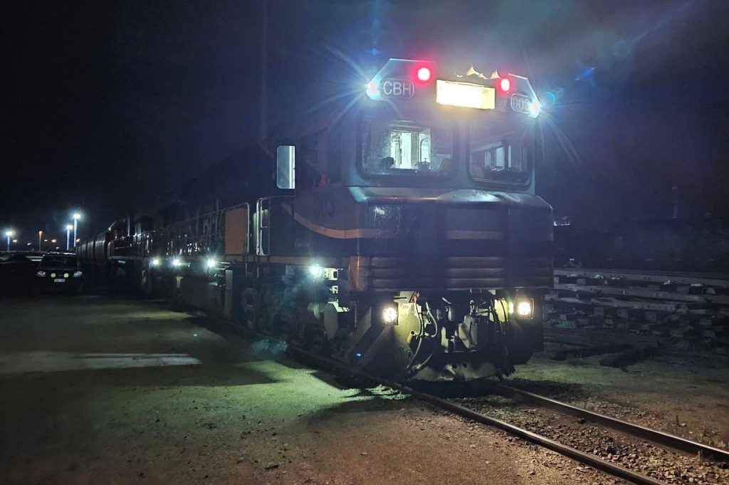Loco trial puts CBH on track with enhanced rail visibility - Grain Central