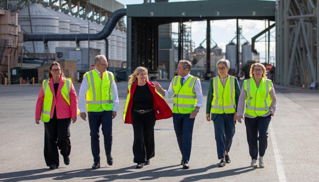 Federal Labor backs WA rail freight plans - Grain Central