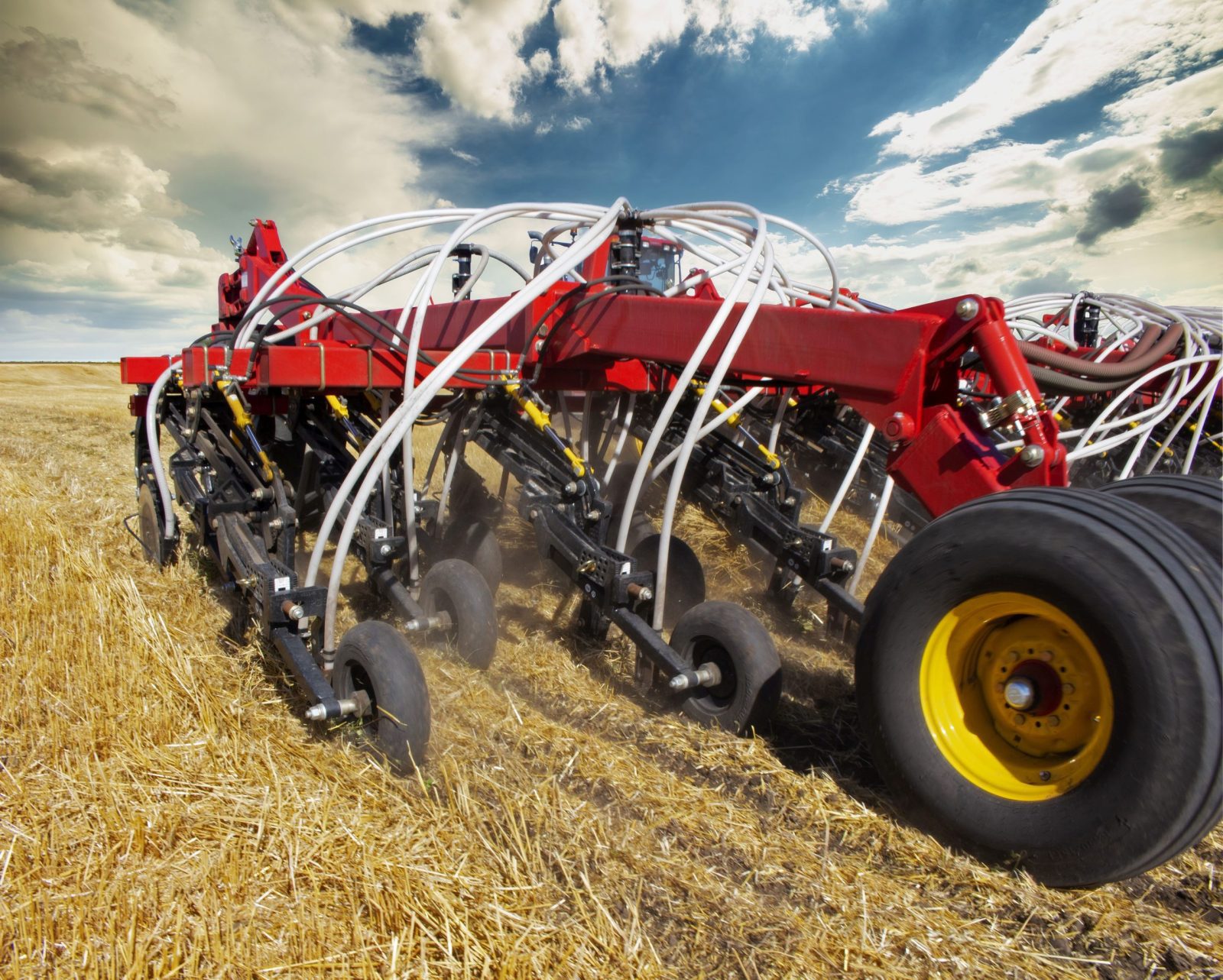 Unlocking premium seeding technology: Bourgault’s 8350 Air Cart Super ...