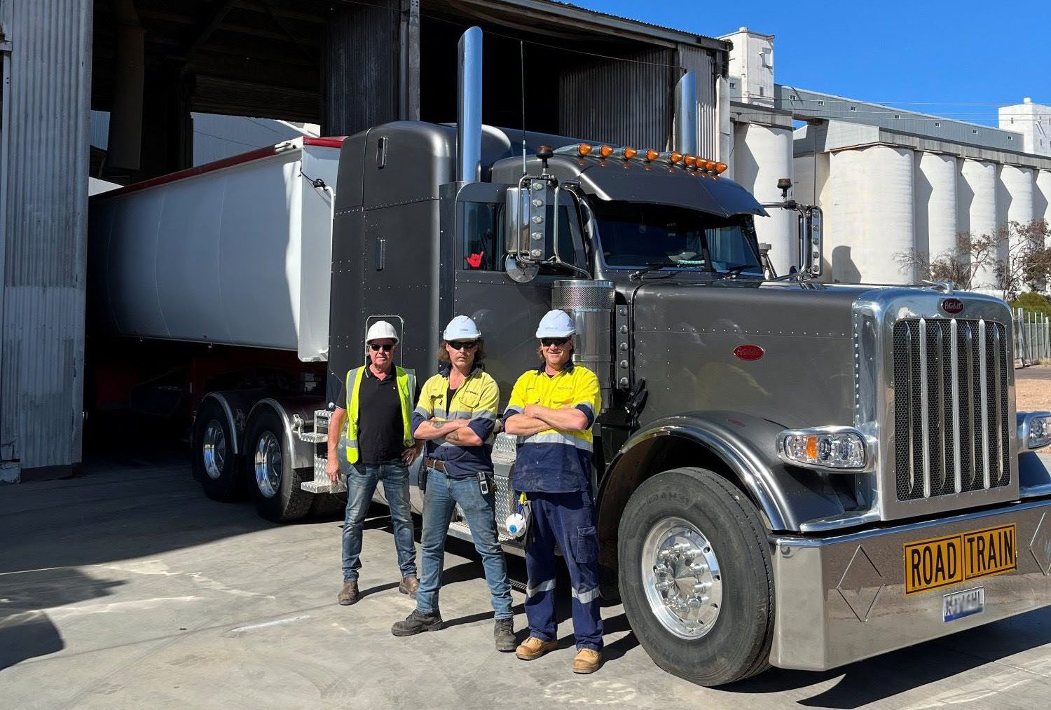 SA delivers 1131t to get Bunge harvest intake rolling - Grain Central